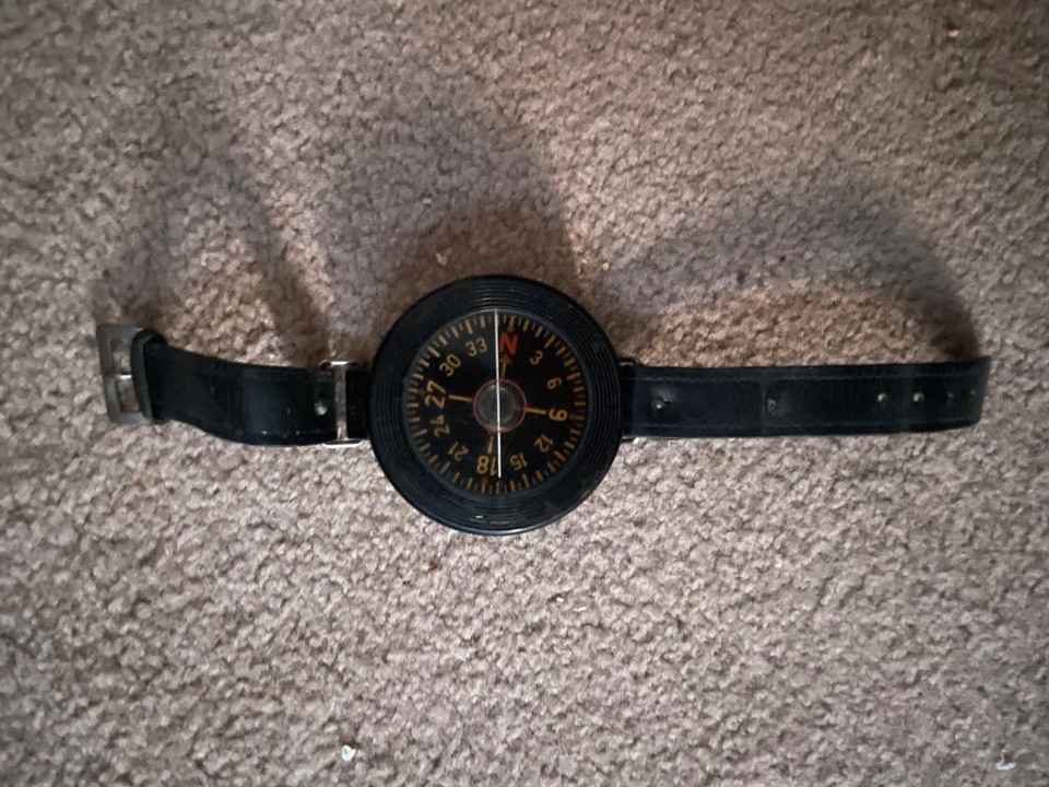 Luftwaffe WW2 German Military Wrist Compass AK39 Kadlec FL23235 | eBay