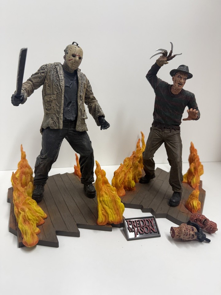 Neca Freddy Vs Jason Deluxe Box Set COMPLETE Action Figures | eBay