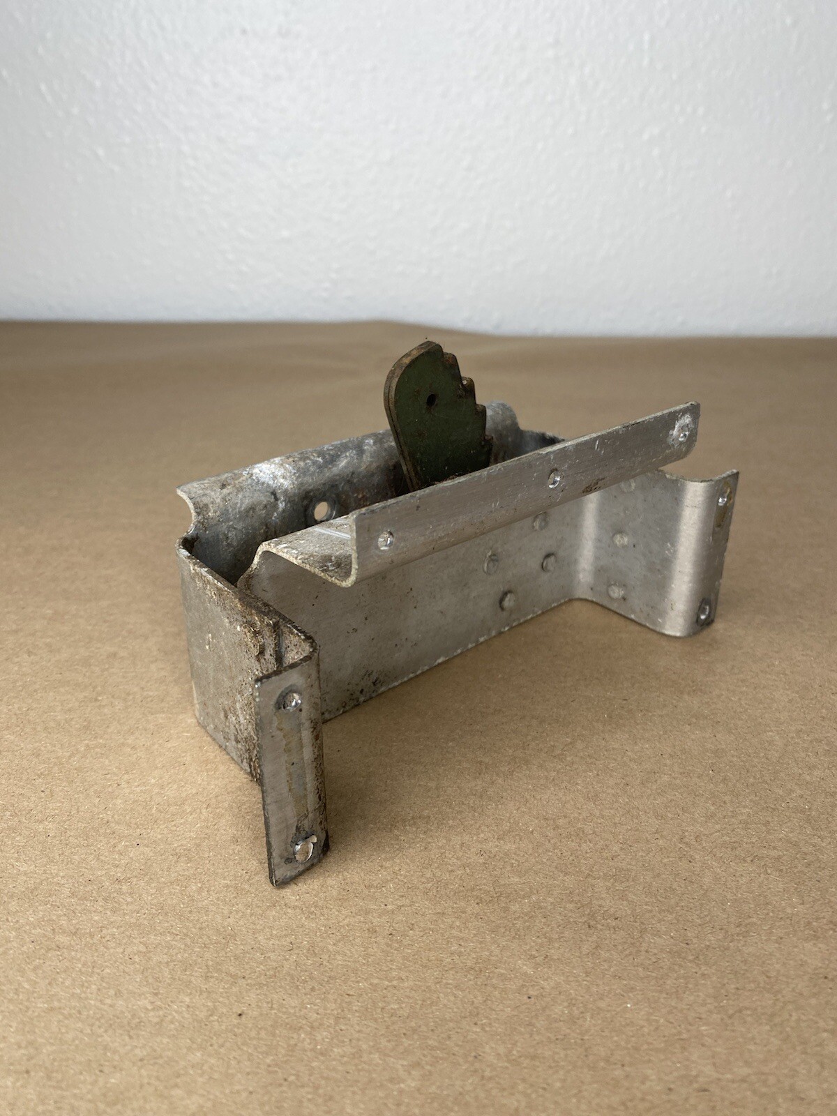 Cessna 170 Flap Catch Bracket (D2240) | eBay