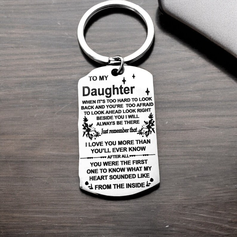 To My Daughter Keychains Gifts from Mom Dad to Daughter Inspirational ...