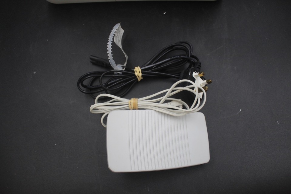 BROTHER BC-2100 Computerized Electric Sewing Machine Foot Pedal ...