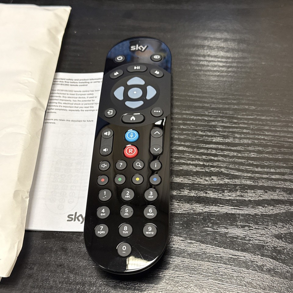 Genuine Sky Q Bluetooth Remote Control with Voice Search Feature Boxed ...