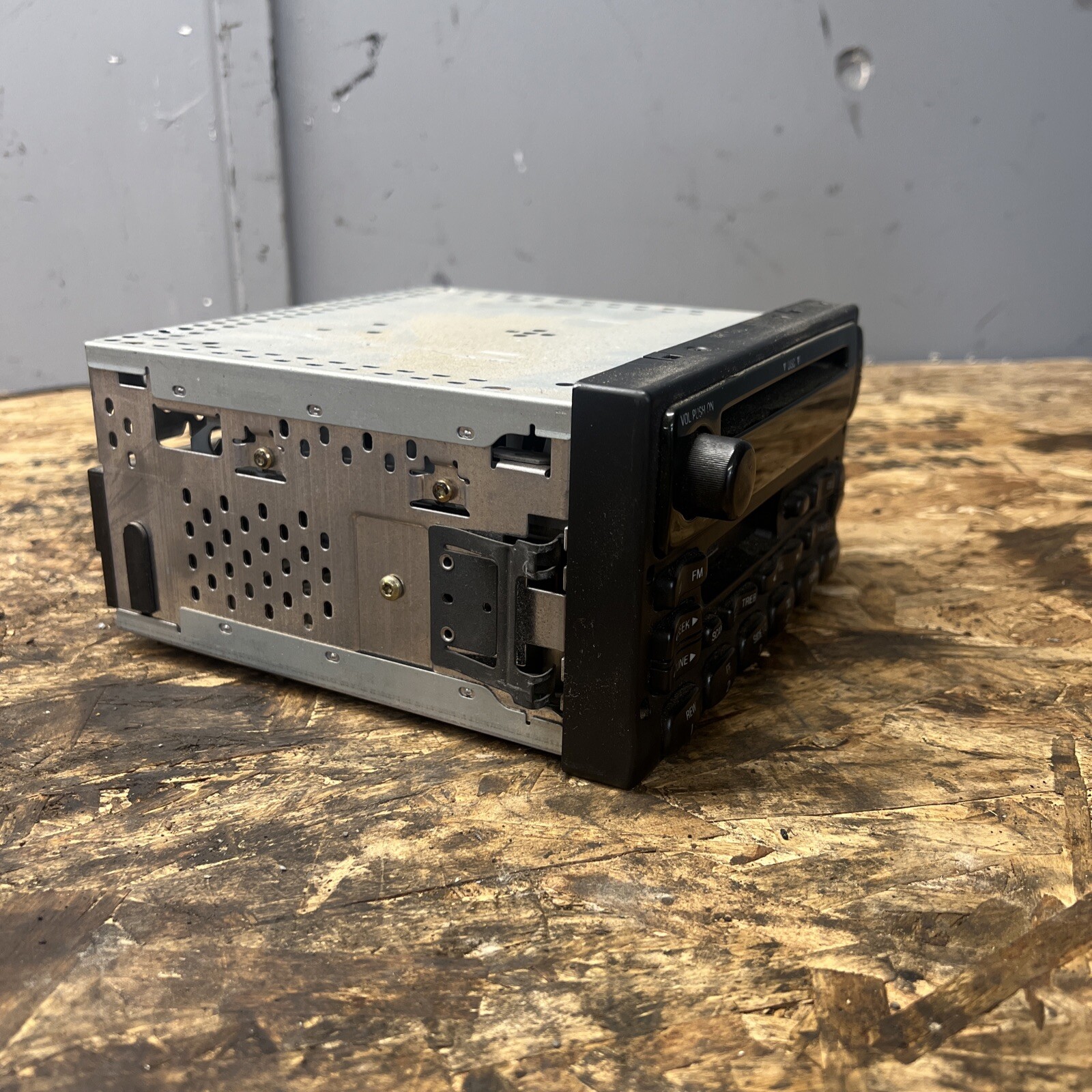 98 99 2000 01 02 03 Ford F150 F250 F350 Series Truck Ranger Radio CD ...