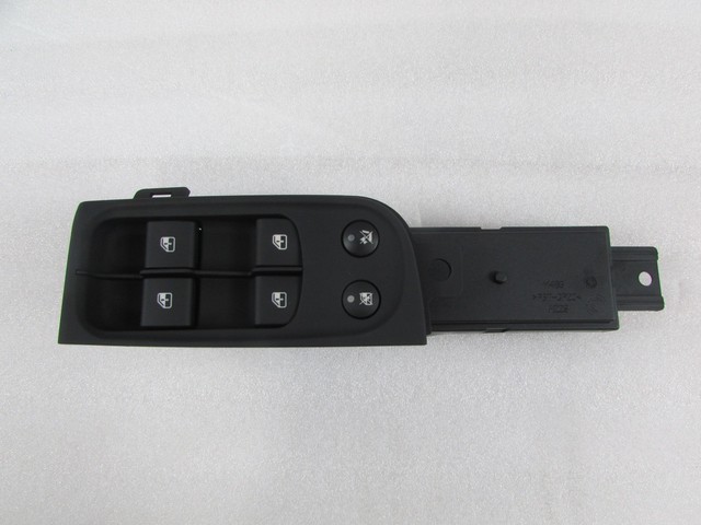Maserati Quattroporte LH Front Door Window Switch Panel 247993 for sale ...