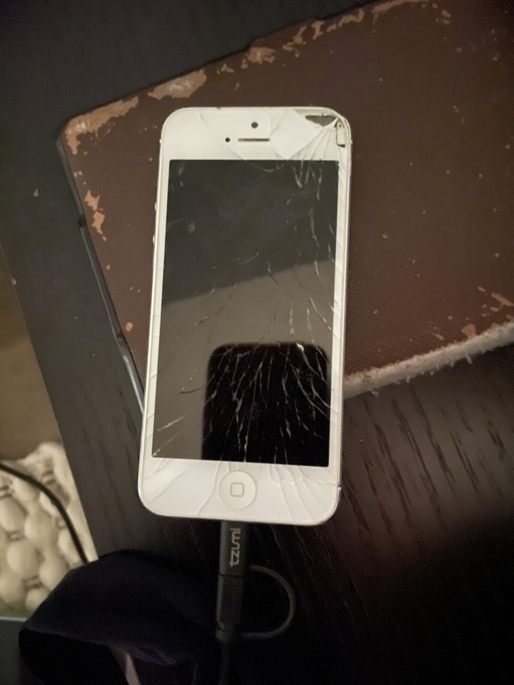 Apple iPhone 5 - 16GB - White & Silver (AT&T) A1428 (GSM) 885909599646 ...