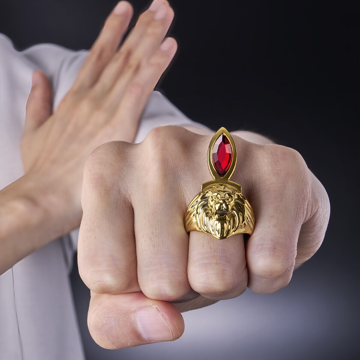 Ultraman Leo Ring