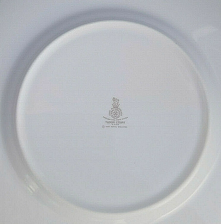 Royal Doulton TUDOR COURT Dinner plate. Diameter 10¾ inches.27.3 cms | eBay