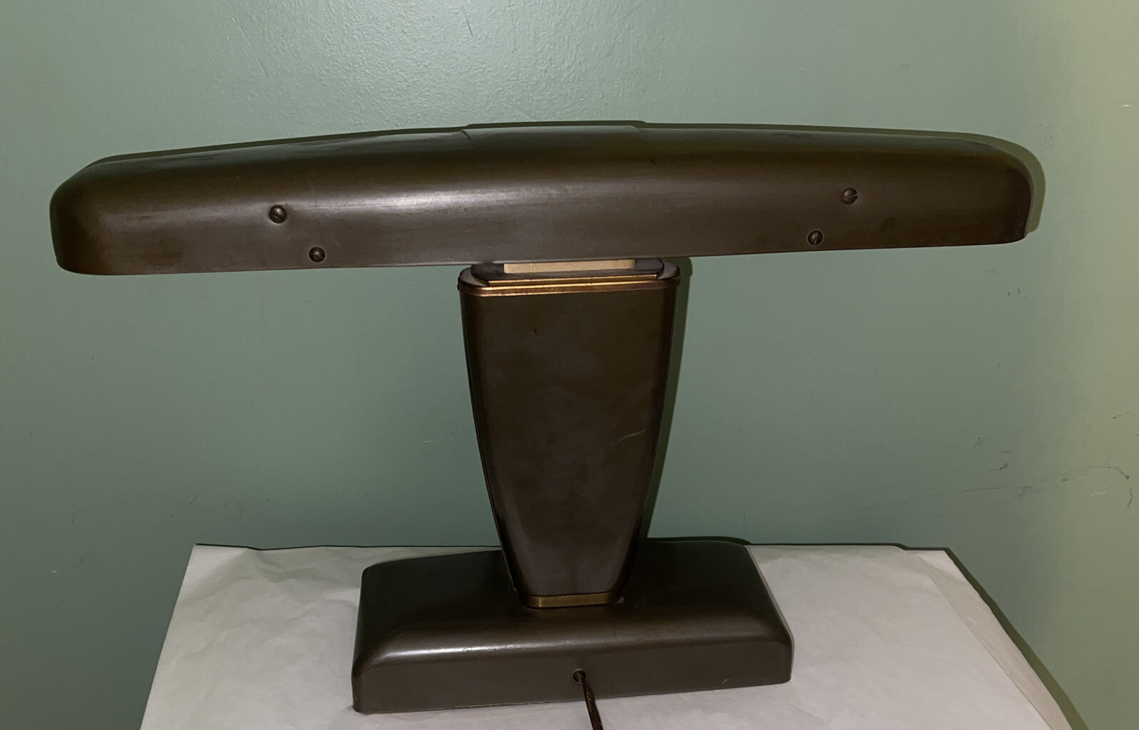NICE! VTG MCM ART DECO METAL INDUSTRIAL BANKER DESK LAMP BROWN AIRPLANE ...