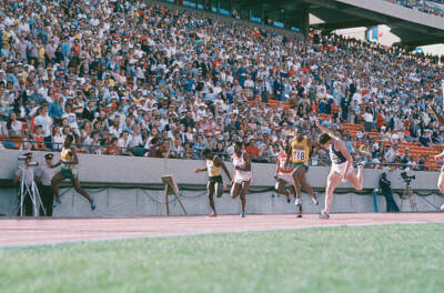 Olympics Jamaican Athlete Don Quarrie Wins The 100M Old Sports Photo | eBay