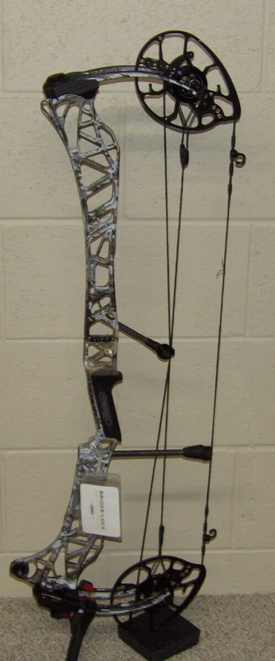 New Mathews Lift 33 Bow - Elevated II Finish- Several Mods Available ...