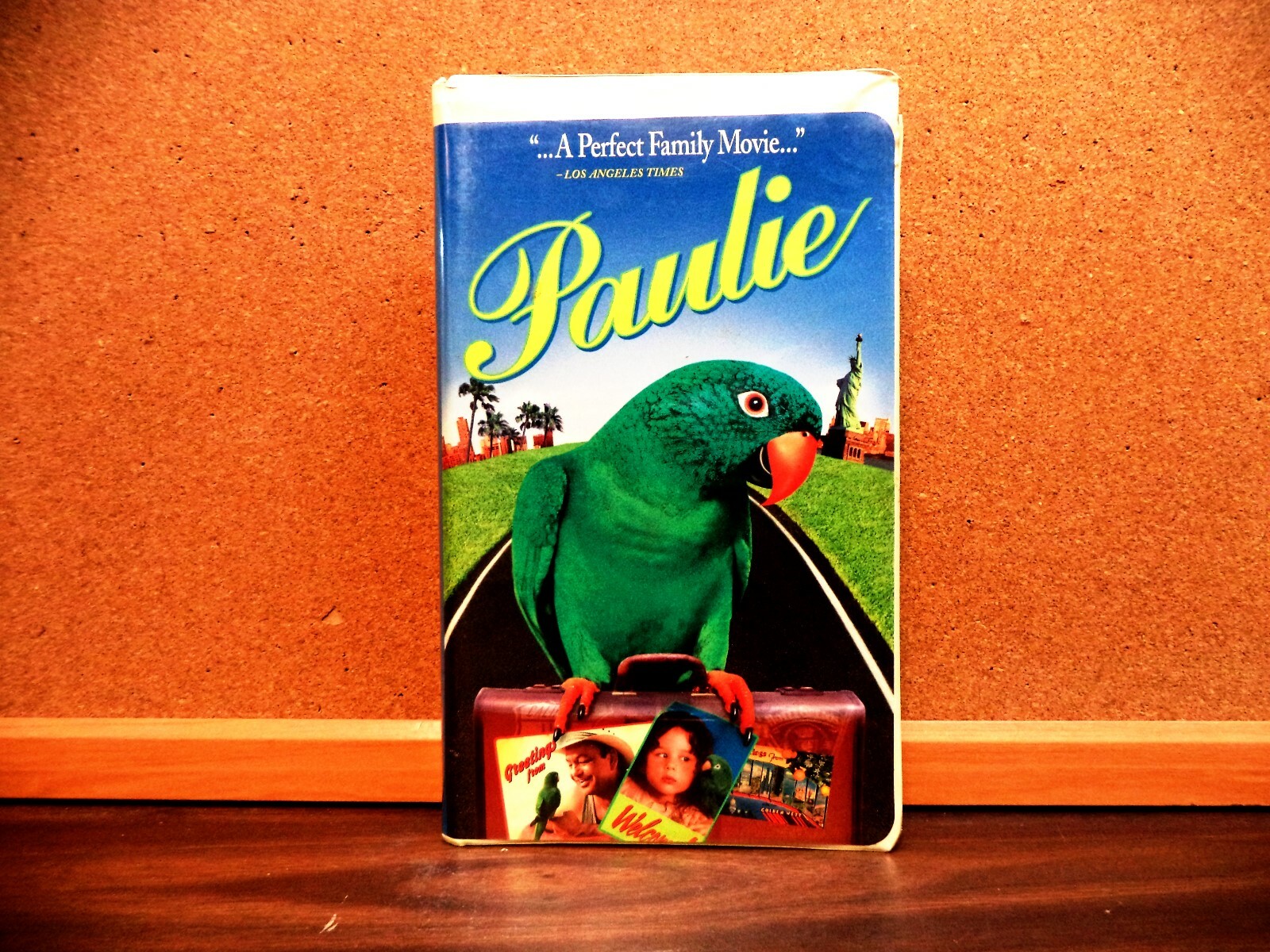 Paulie (VHS 1998 Clamshell) DreamWorks Tony Shalhoub, Cheech Marin ...