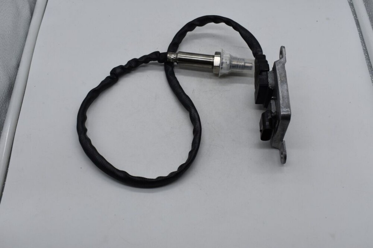 NOX Sensor compatible Mercedes Benz W164 W166 W205 W207 X164 X66 ...