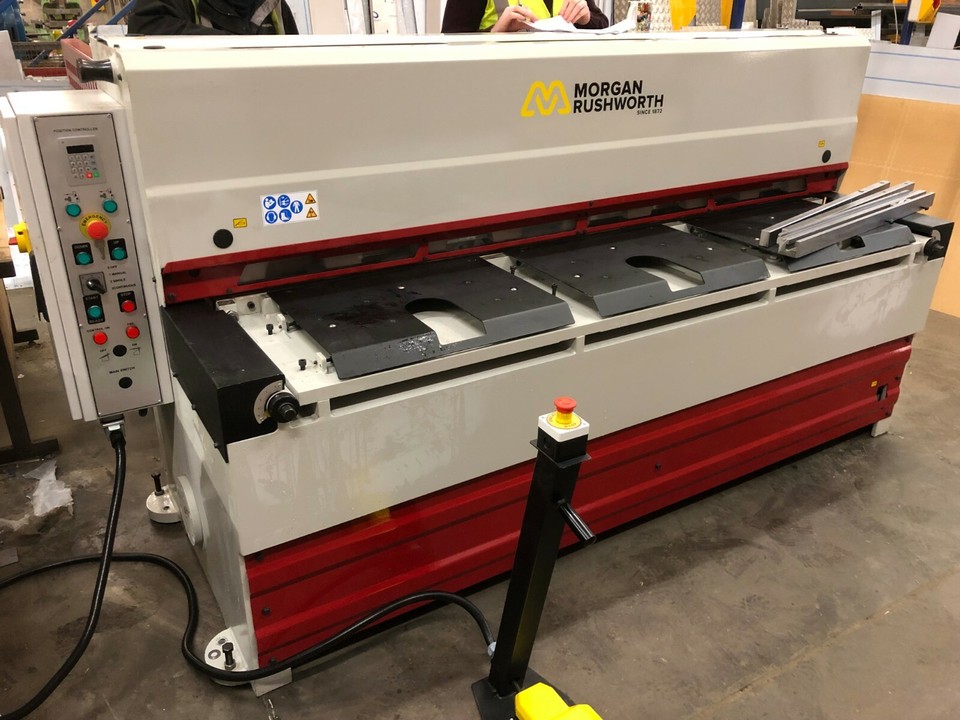 Steel DURBAR Step Tread 6" 150 x 50 x 3mm Anti Slip Folded Angle Stair ...