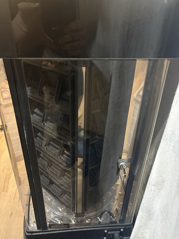 Zippo Counter Top Rotating Display Case Lights And SpinHolds 60 ...