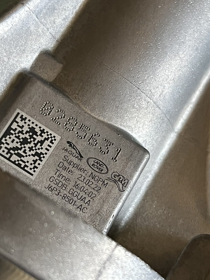 New Genuine OEM Jaguar Land Rover Water Pump T4A41037 LR121418 | eBay