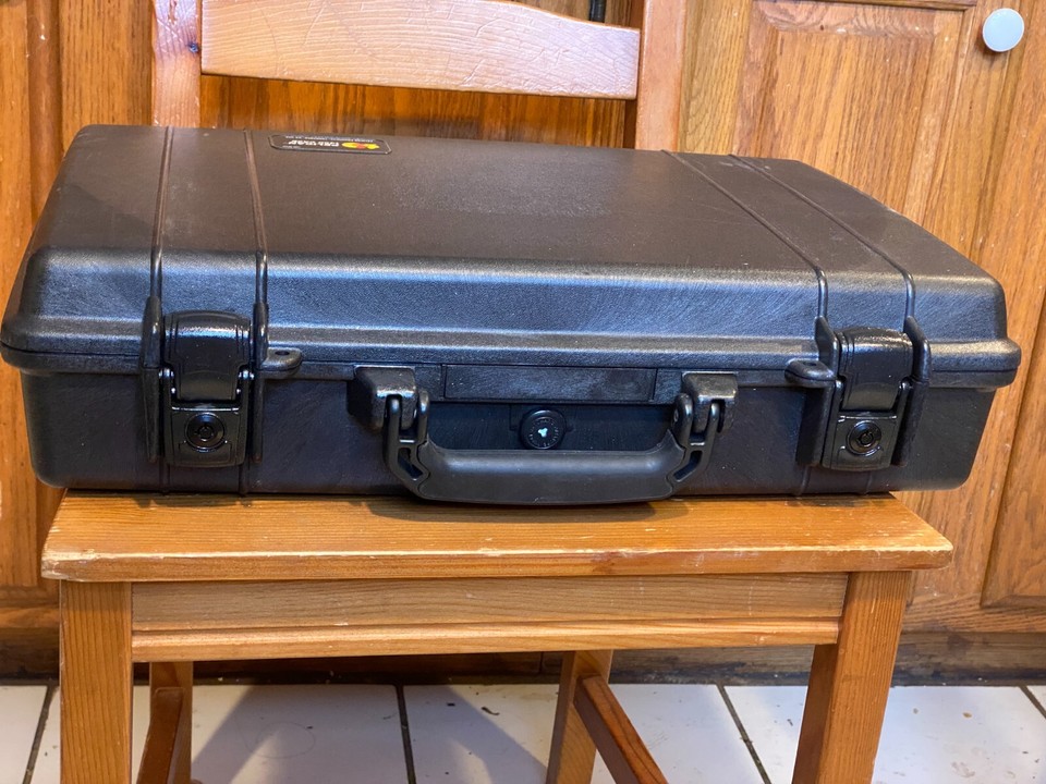 Pelican 1490 Laptop Notebook Computer Hard Carry Case with Lid ...