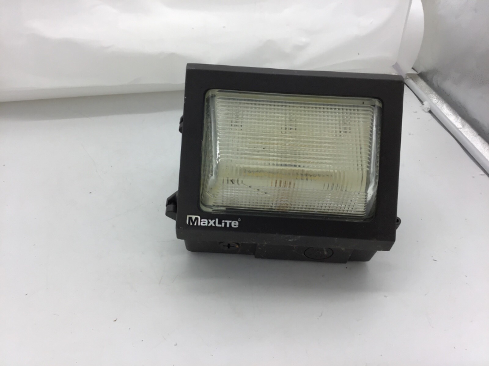 Maxlite WP-OP28-50B, Wallmax Open Face Wall Pack in Bronze | eBay