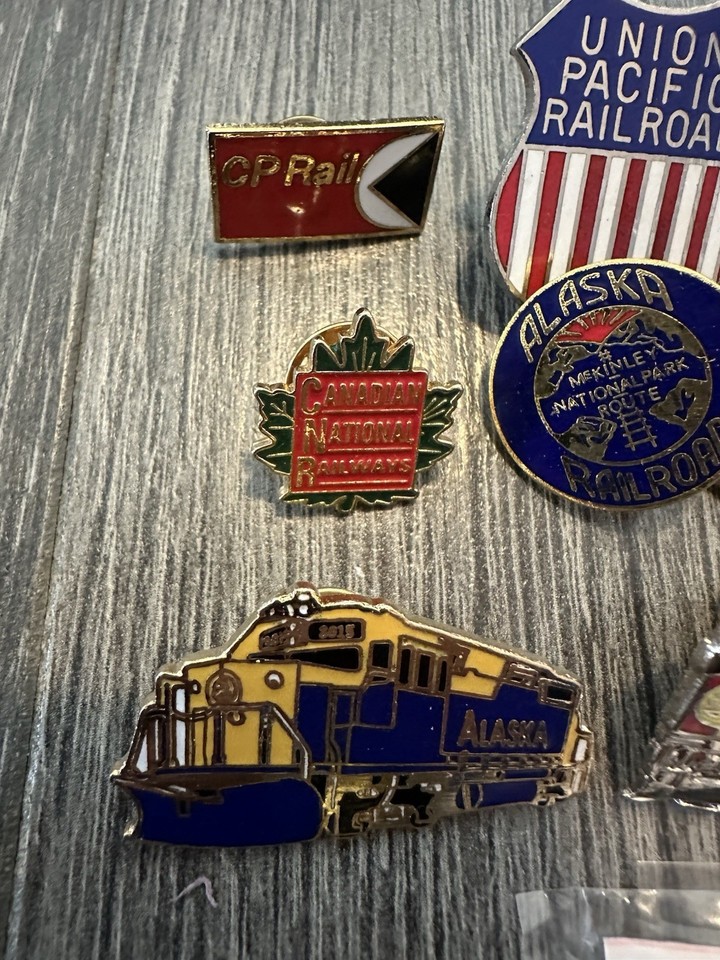 (10) Vintage Railroad Lapel Pins Union Pacific CP Rail Santa Fe Alaska ...