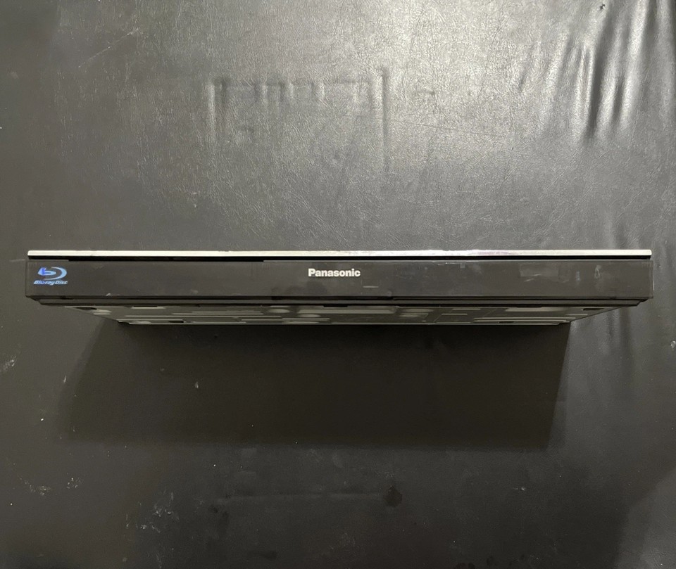 Panasonic DMP-BDT220, 3D Blu-ray player Bundle w/remote Tested/Working ...