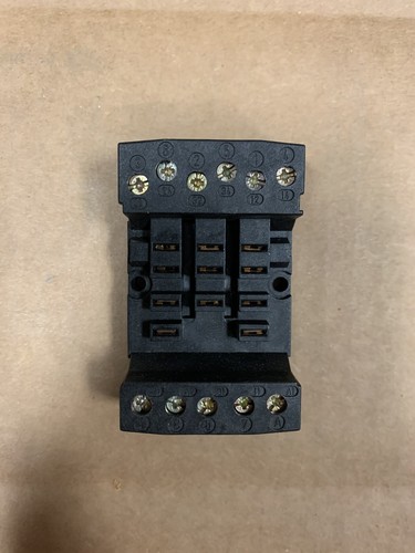 ALLEN BRADLEY 700-HN102 SER B TYPE H 11-BLADE SOCKET BASE 10A 300VAC | eBay