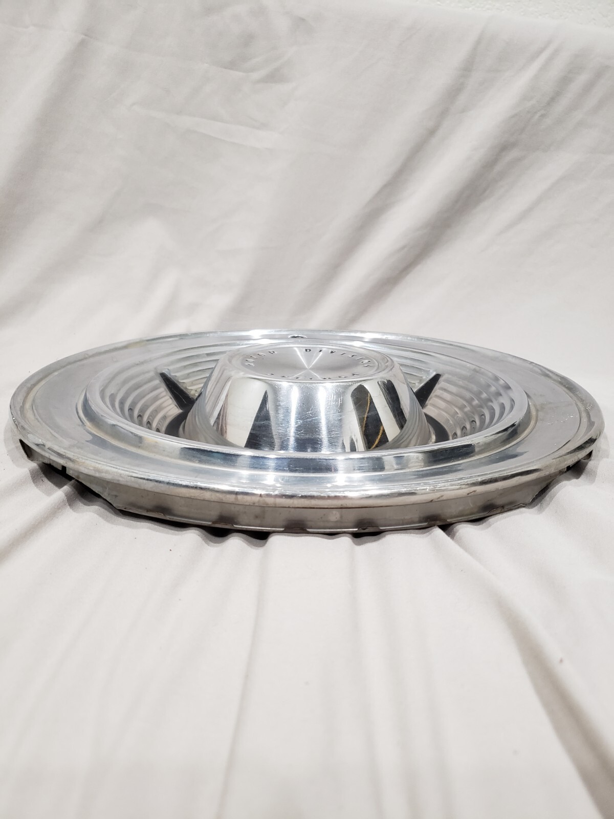 1962 - 1964 Pontiac Bonneville Y8 Hubcap Rim Wheel Cover Hub Cap 14 ...