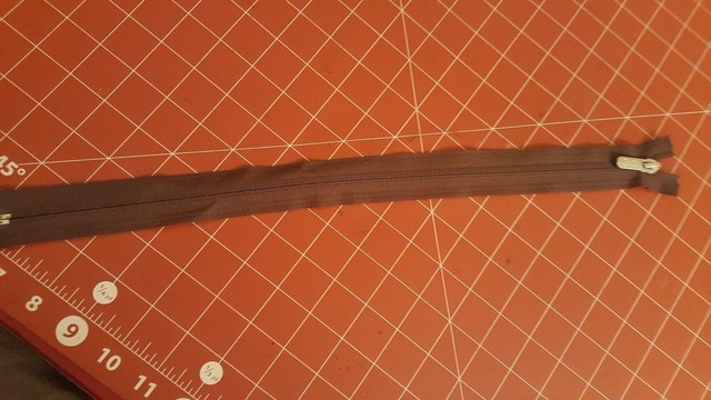 YKK Separating ZIPPER Reverse Coil #5 Moss Olive 16" for sale online | eBay