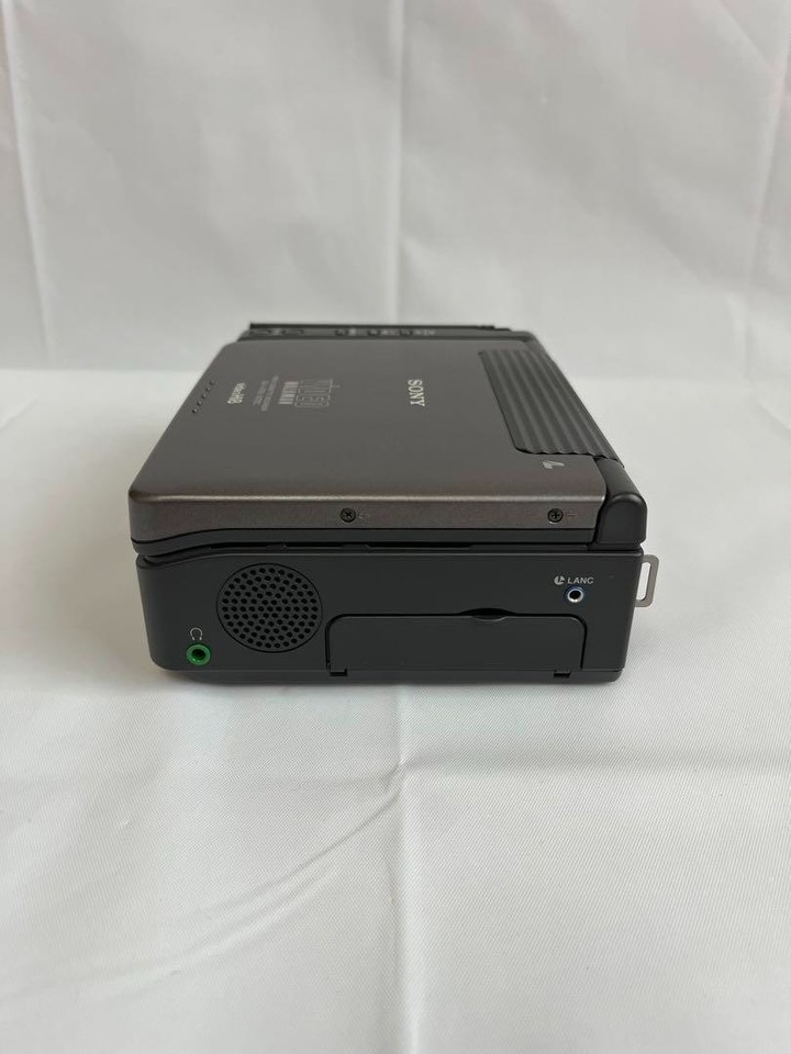 Sony Video Walkman Hi8 GV-A700 8mm Player Recorder VCR NTSC Vintage ...