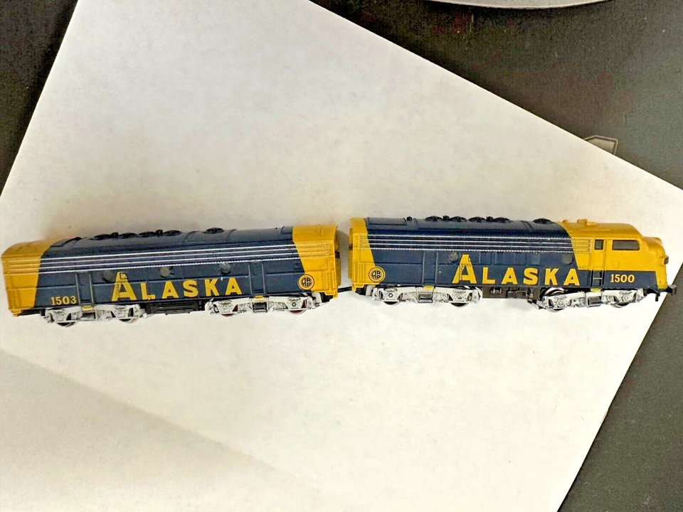 Z Marklin F7 Diesel Alaska A-B set B unit is not powered 3 way led A ...