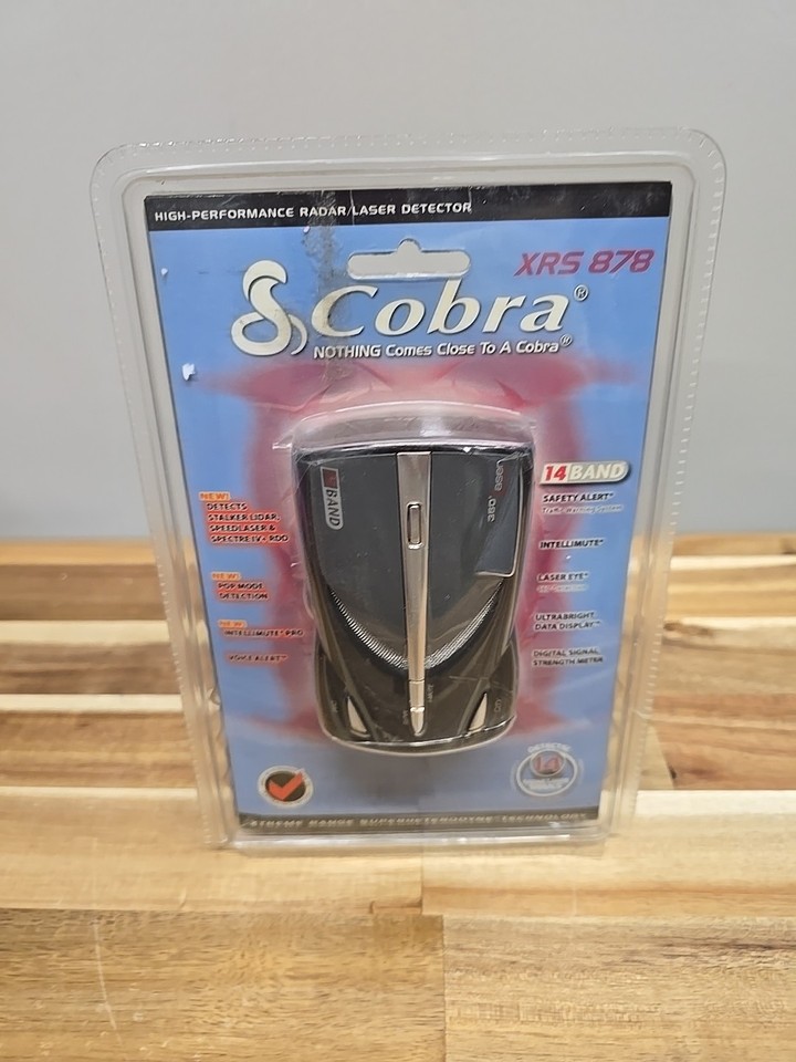 Cobra XRS 878 Radar Detector 14 Band 360° Detection w/ Power Charging ...