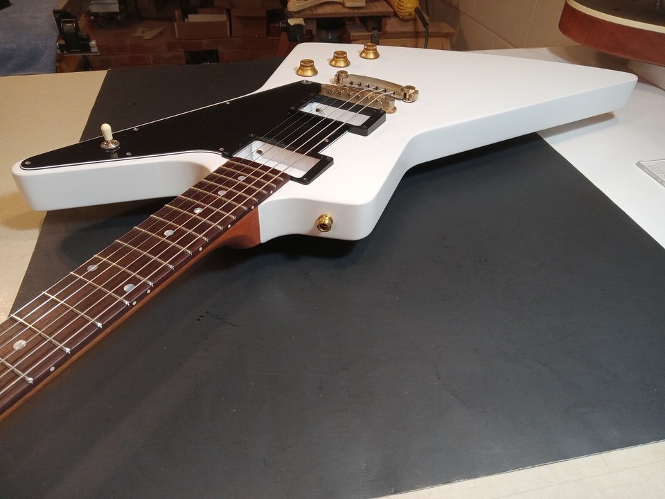 1958 Specs. Blonde Korina Explorer Replica. Kluson USA & Gibson Les ...
