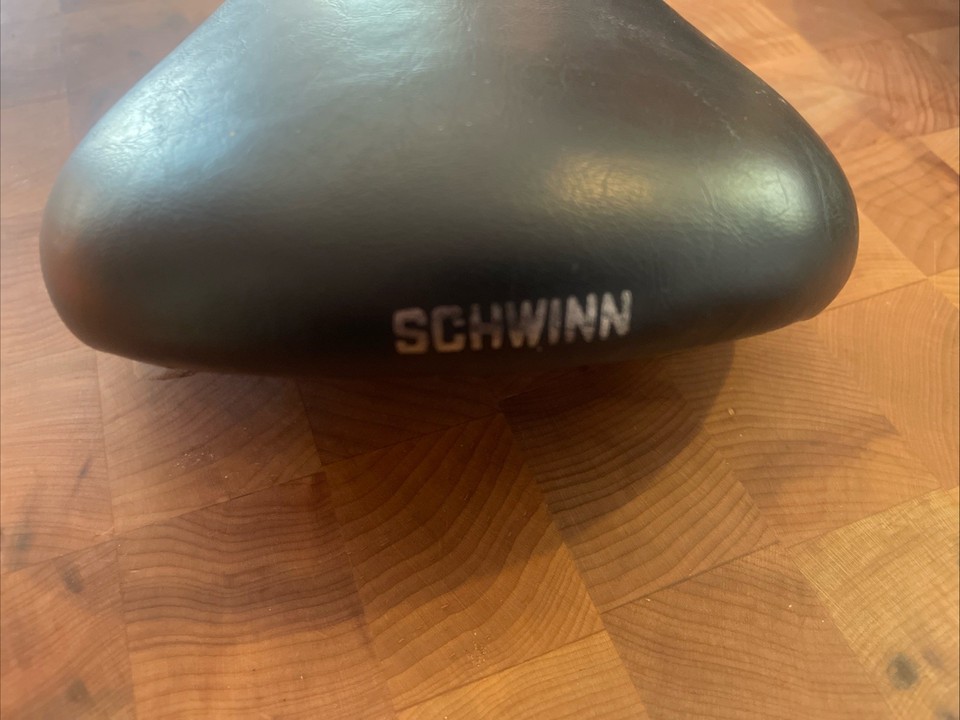 Vintage Take-Off SCHWINN Saddle Black ARIAKE JAGUAR II 7378 • Japan ...