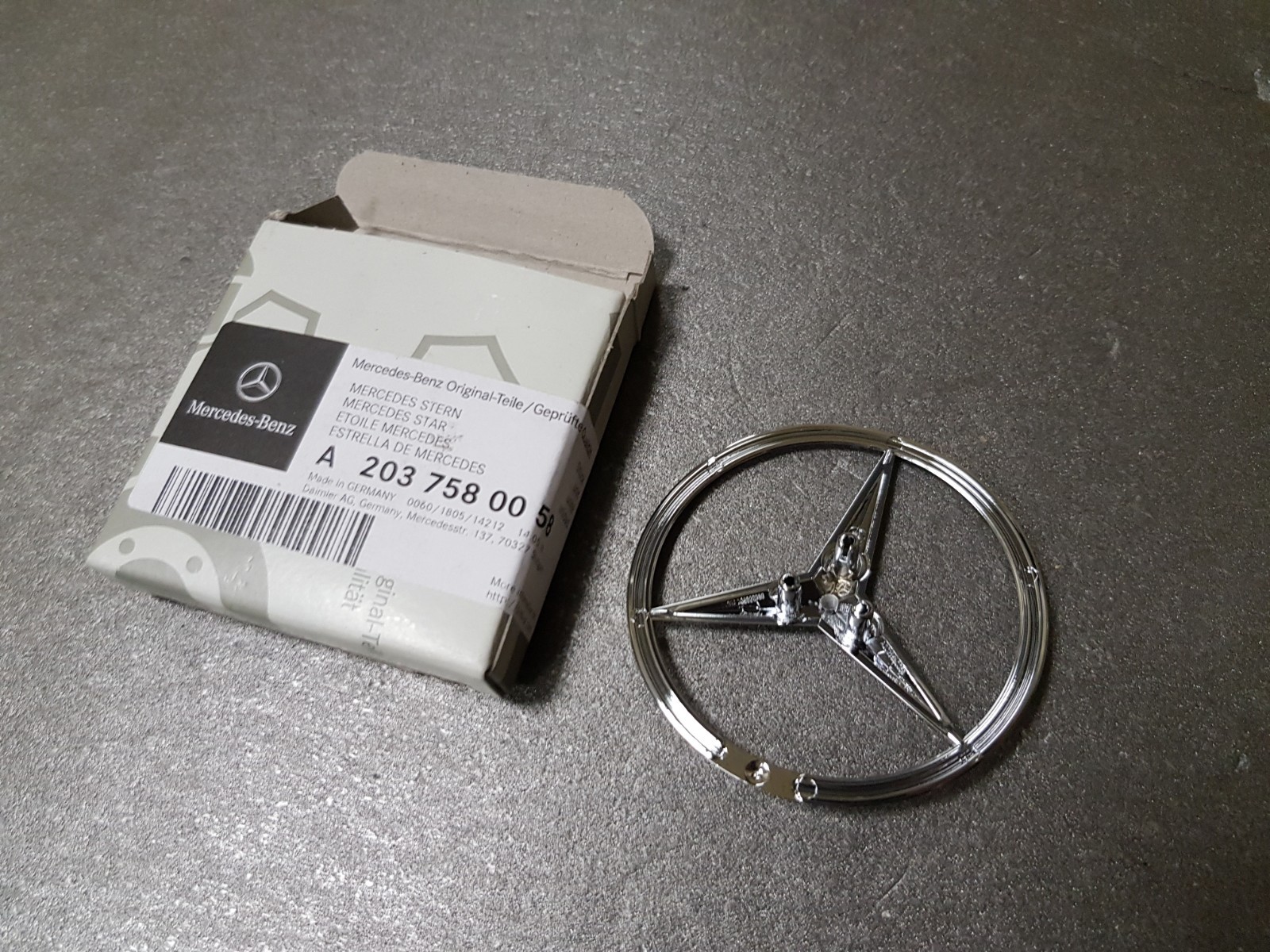 Genuine Mercedes-Benz W203 Rear Boot Badge Emblem Star A2037580058 | eBay