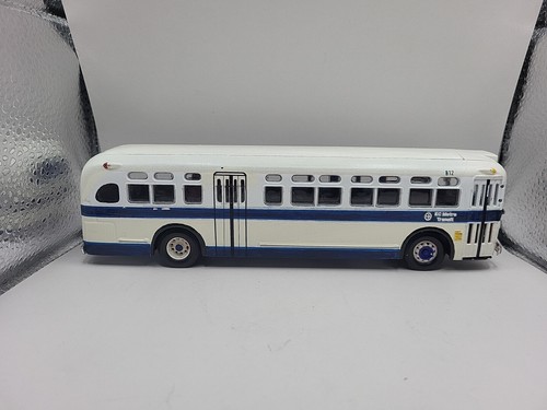 Kansas City Transit Cleveland 21 GM Old LOOK PASSENGER BUS 812 1:50 ...