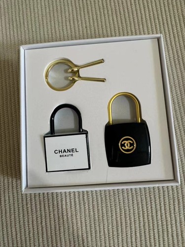 CHANEL PadLock Lock & Key Set Rare Counter VIP Giveaway Gift Bag Charm ...