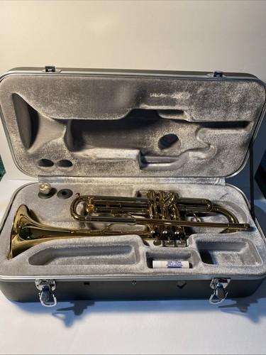 Simba Trumpet with Case and Mouthpiece Excellent Condition Brass ...