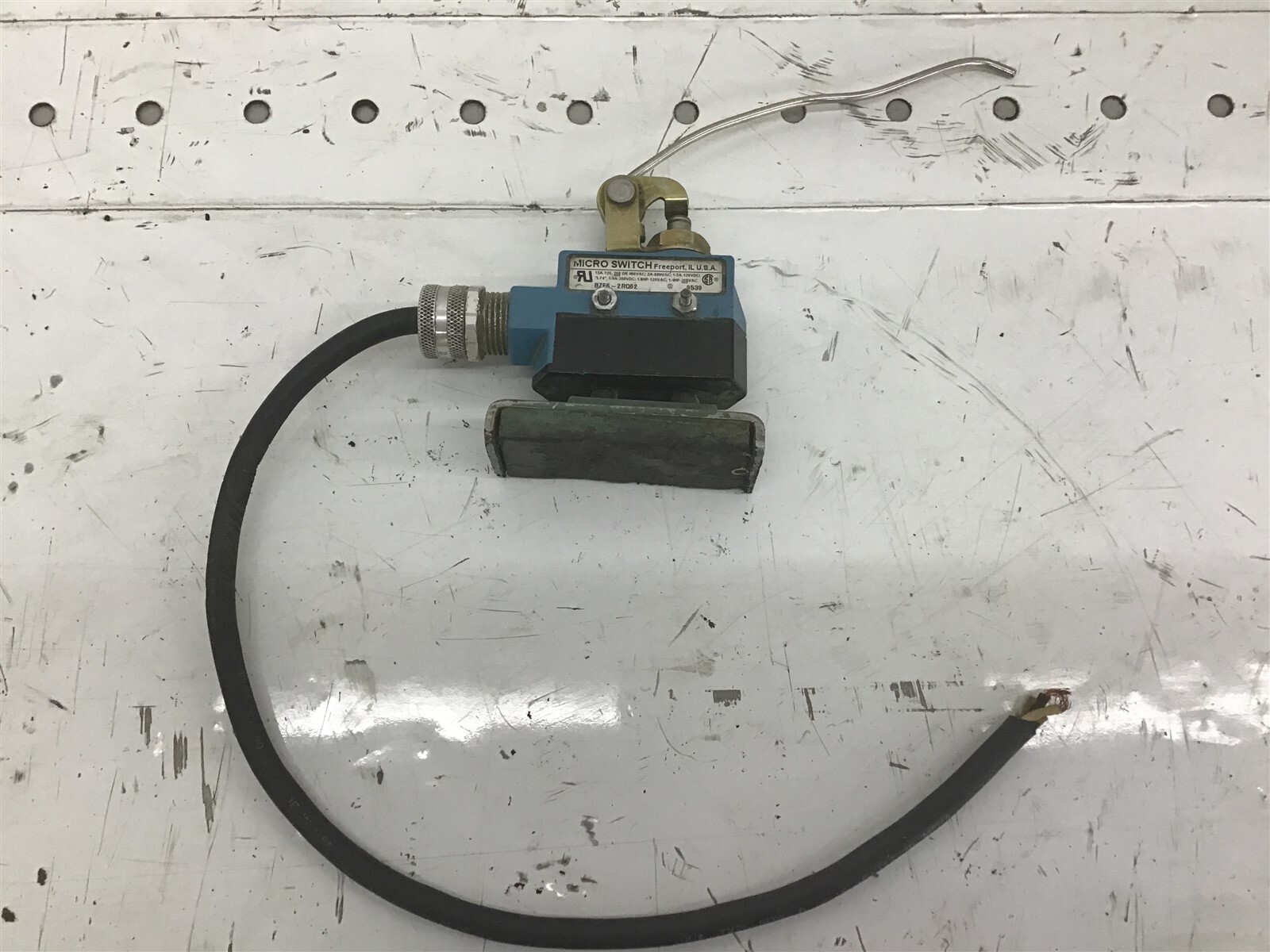 Honeywell BZE6-2RQ62 Micro Switch With Magnet No Plug-in 1/8 Hp 125 Vac ...