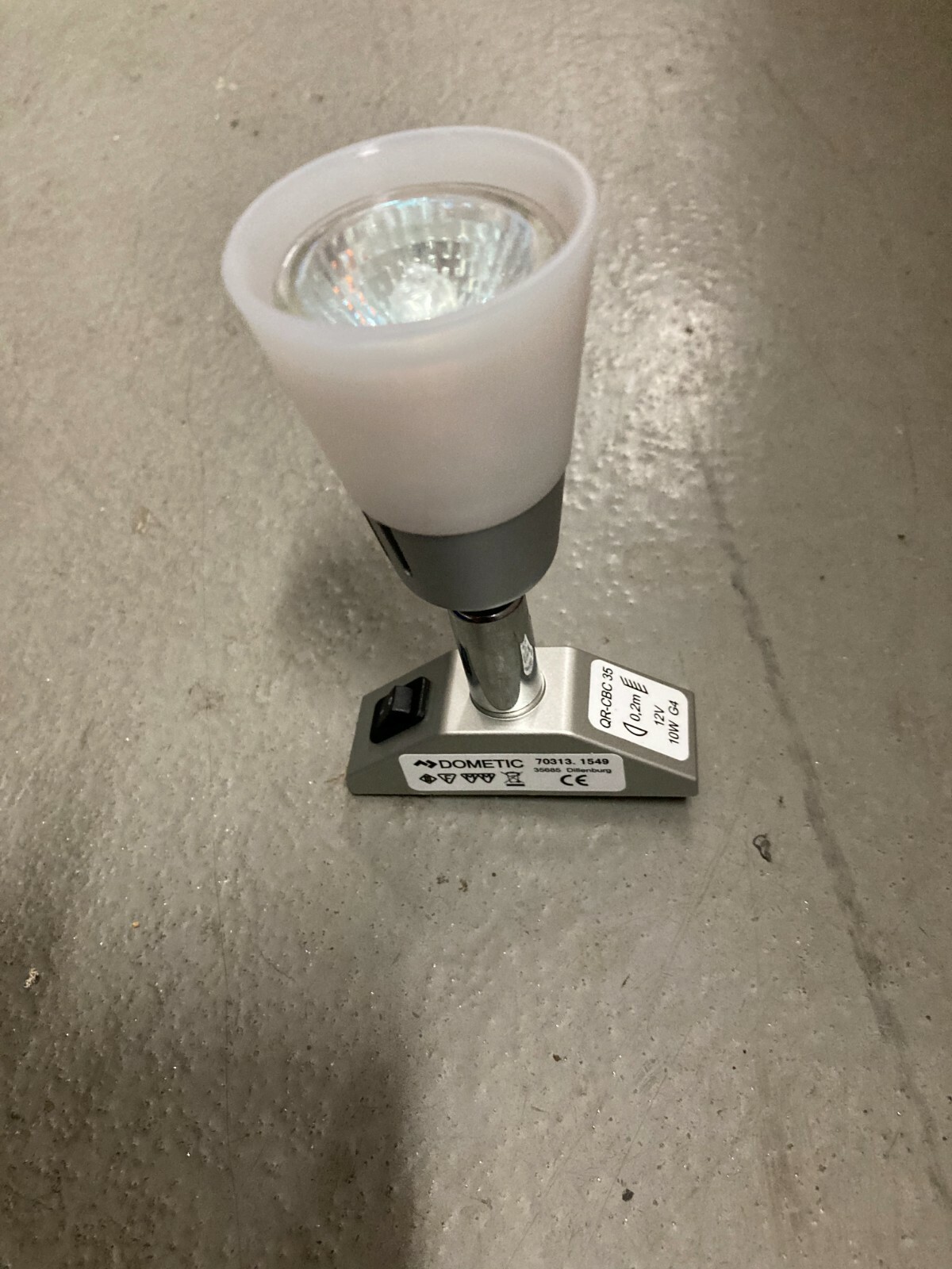 MOTORHOME CARAVAN DOMETIC 12V DOMETIC RAIL SWITCHED SPOTLIGHT 70313. ...