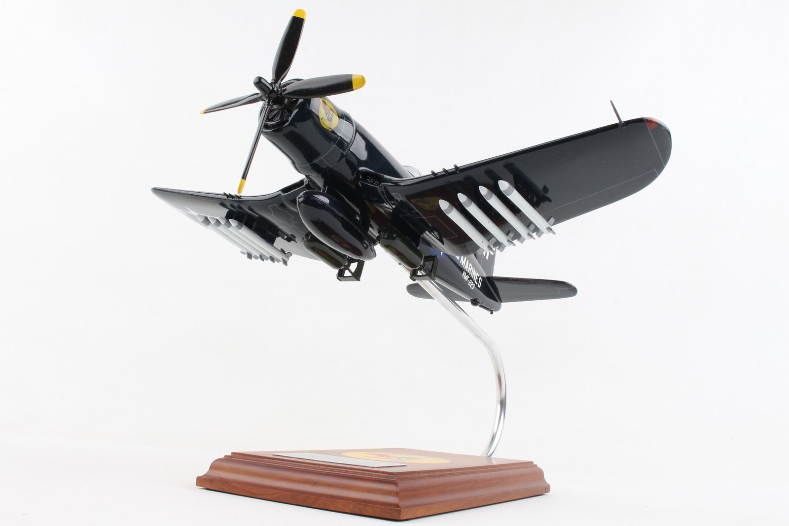USMC Vought F4U-4 Corsair VMF-223 Desk Display Model WW2 Model 1/32 SC ...