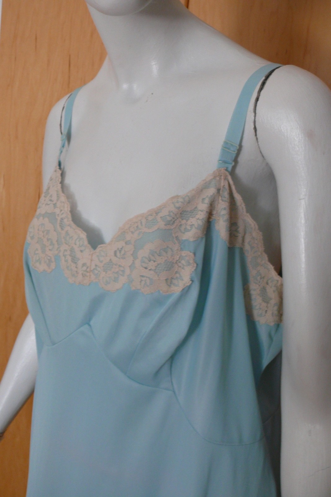 1950`s Sweet Aqua Blue Slop with Nude Lace accents L - Gem