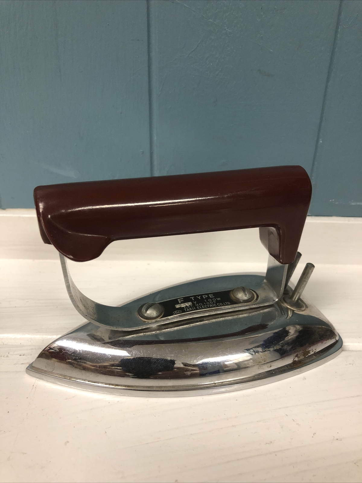 VINTAGE Takii Electric Co. Ltd F TYPE Travel Iron For Decor no Cord ...
