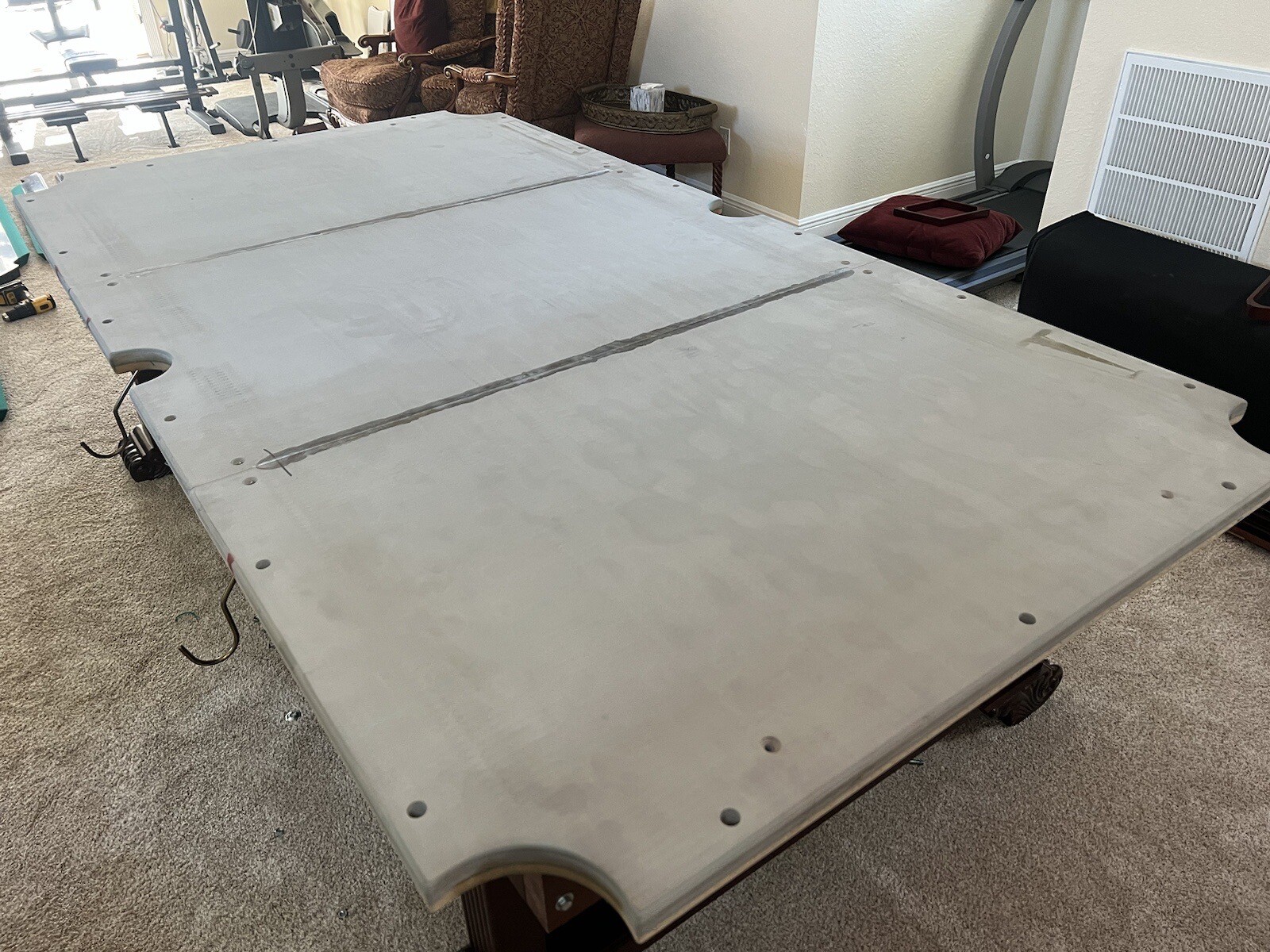 9 ft. Brunswick “Windsor” Slate Pool Table W/Wall Cue Rack—SHOWROOM ...