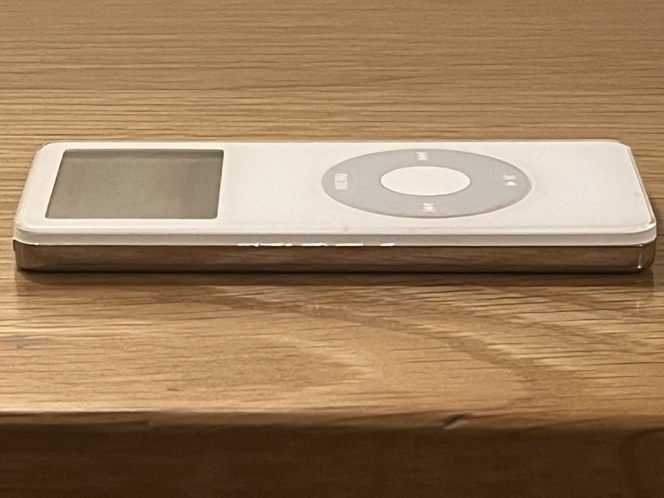 Apple iPod nano 1st Generation White (4GB) Plays Music but Menu Button ...
