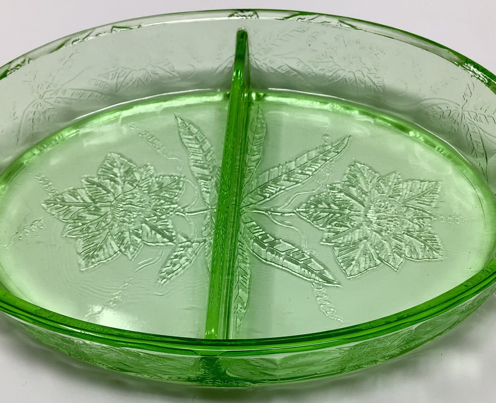 Set Of 2 Vaseline Uranium Dishes: Divided Relish Poinsettia & Small ...