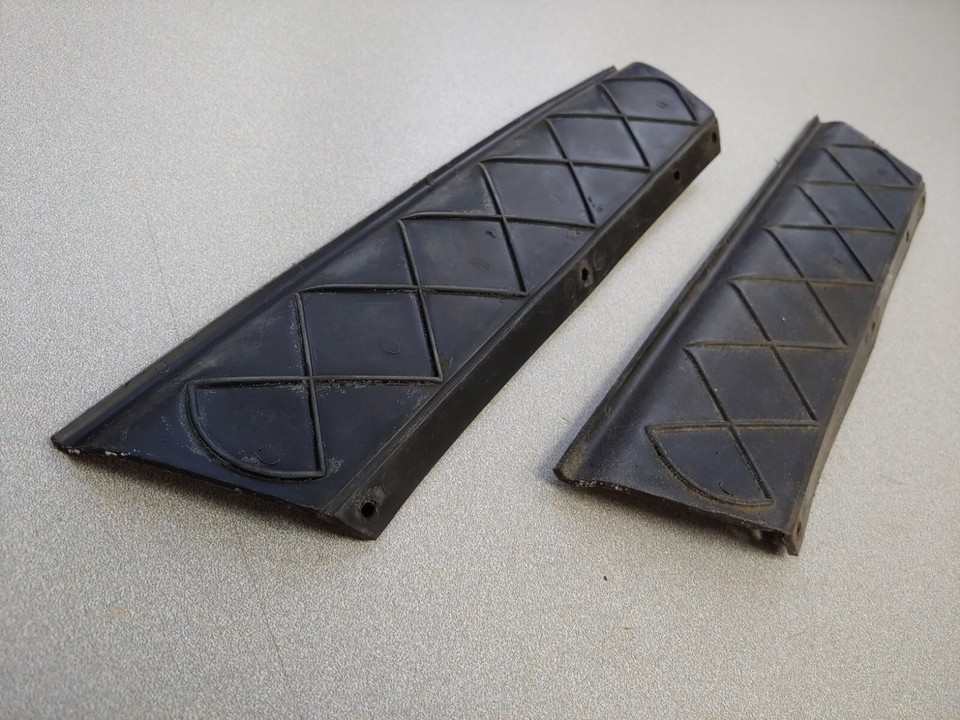 NICE PAIR USED ORIGINAL PORSCHE 914 UNDER BODY VENT FLAPS PROTECTIVE ...
