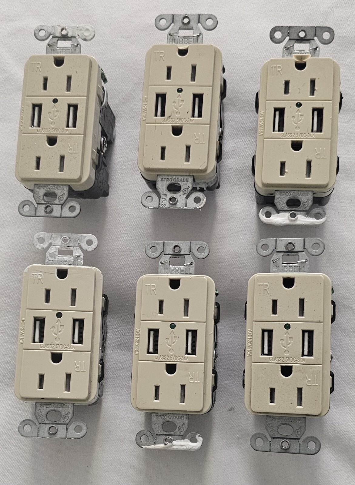 Hubbell USB Charger/Tamper-Resistant Receptacle Light Almond USB15X2LA ...