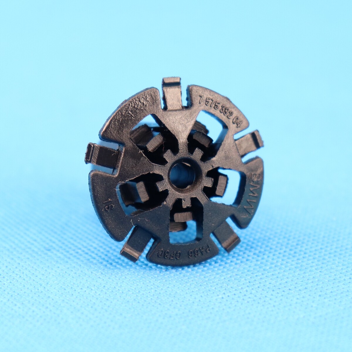 1Pcs New Fit for BMW 5 6 7 Series Radiator Upper Support Plug ...