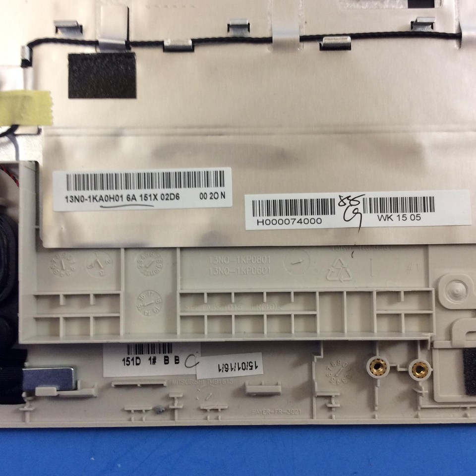 Toshiba Satellite L15W-B1302 11.6"Palmrest w/Touchpad Keyboard 13N0 ...