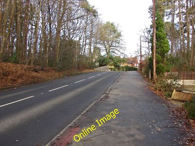 Photo 12x8 Sandhurst Road, Crowthorne Little Sandhurst The crest of the ...