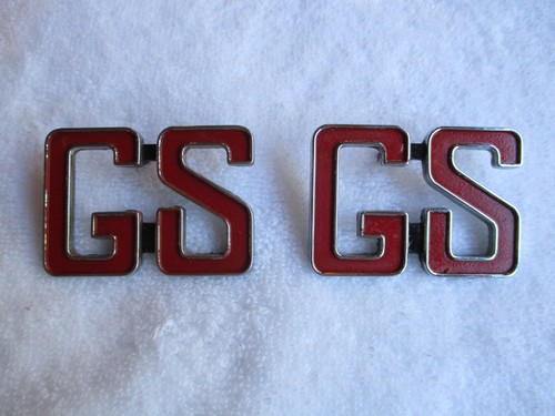 PAIR 1966 BUICK RIVIERA GRAN SPORT GS FENDER EMBLEMS | eBay