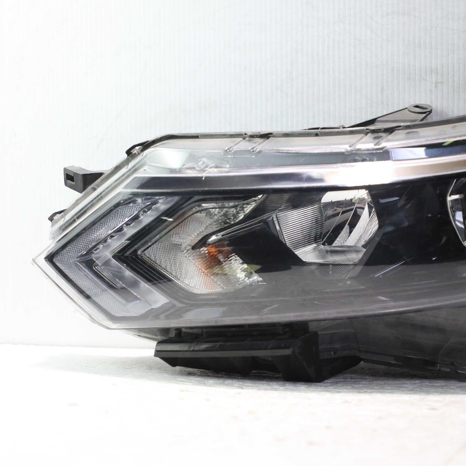 17-22 Nissan Rogue Sport Halogen DRL LED OEM 26060-6Mr0A Left Headlight ...